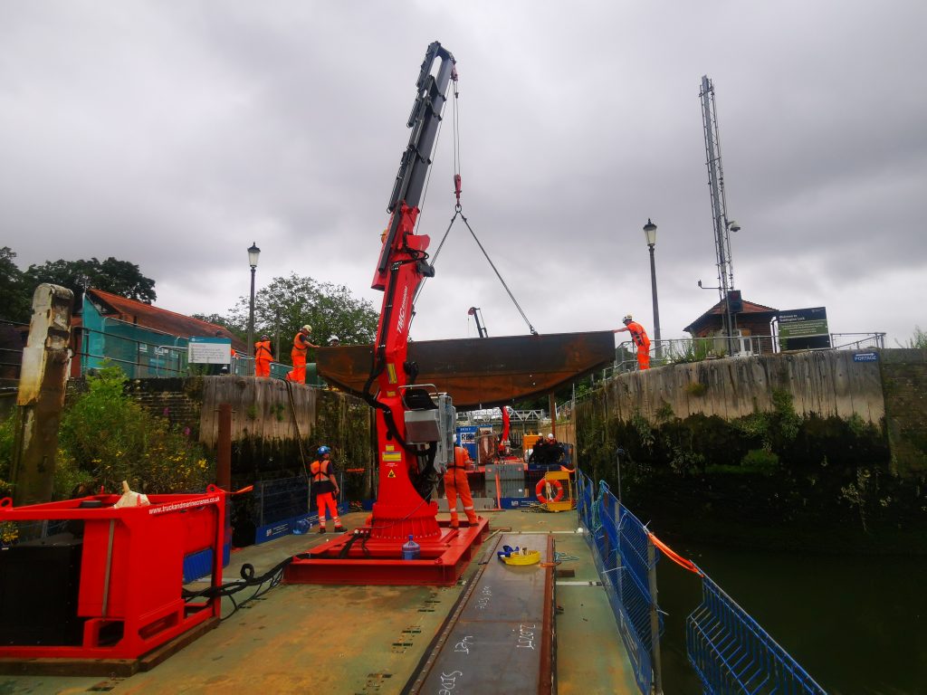 NEW TMC - BS 680M6 MARINE SHIP BOAT BARGE CRANE - Truck & Marine Cranes